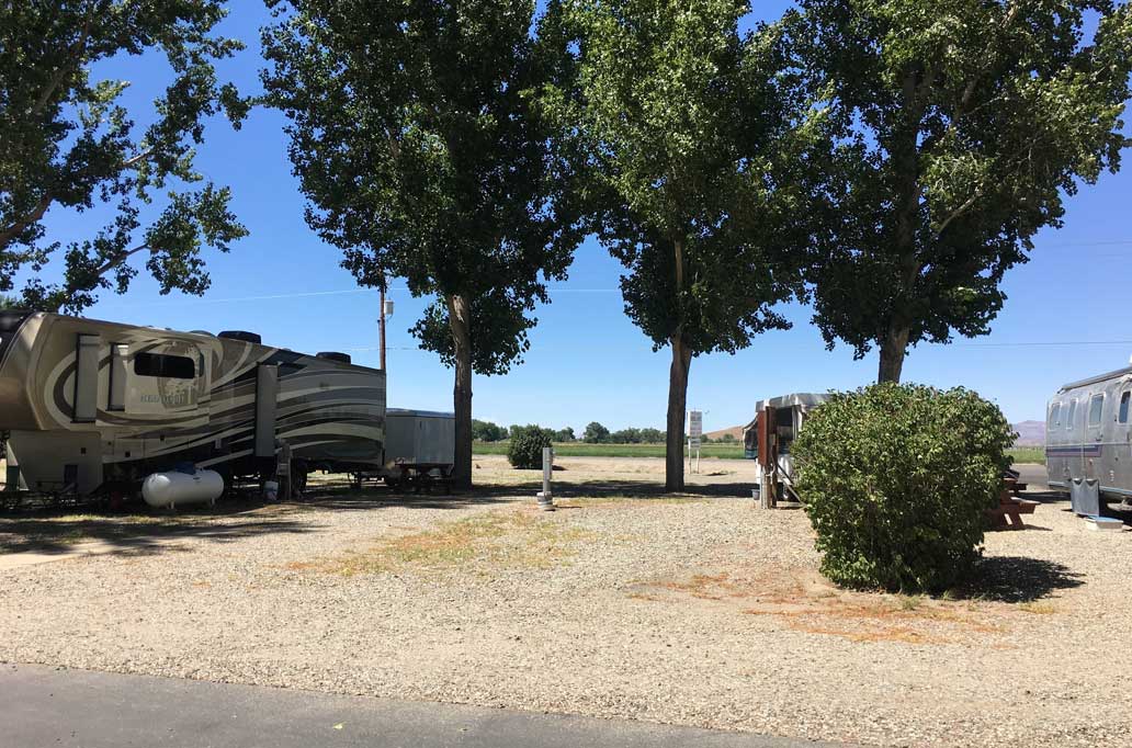 Home | Pioneer Mobile Home Ranch